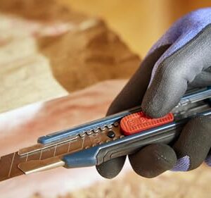 BOSCH H11-12100-1 18mm Snap-Off Utility Knife | Soft Grip, Slider Mechanism, and Integrated Blade Snap