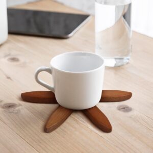 PartyKindom Wooden Trivets for Hot Dishes: Walnut Tree Coasters Foldable Wood Tree Trivets for Hot Pots Bowl Teapot Pans Christmas Table Decor (3 Layers + 1 Stand)