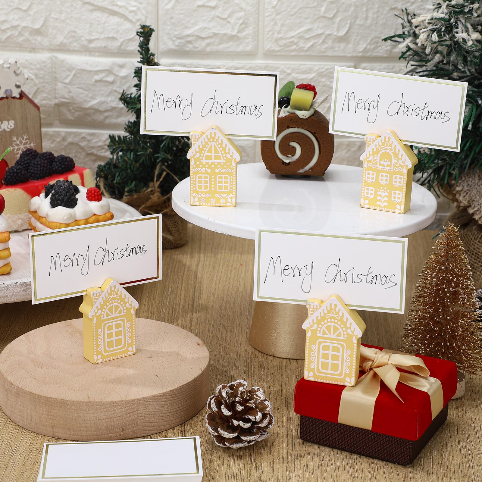 Fullhawl 24 Pcs Christmas Gingerbread House Place Card Holders with 35 Pcs Name Cards Ginger Yellow Wooden Rustic Christmas Wooden Christmas Decoration for Christmas Dinner Table Xmas Party Favors