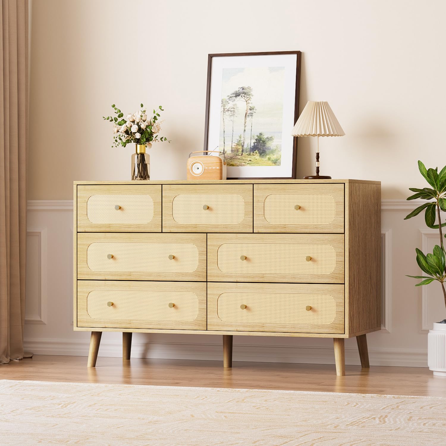 Wananlanen Rattan Dresser for Bedroom, Wood Boho 7 Drawer Chest of Drawer with Storage and Gold Handle, Modern Natural Rattan Dresser for Living Room, Hallway, Entryway