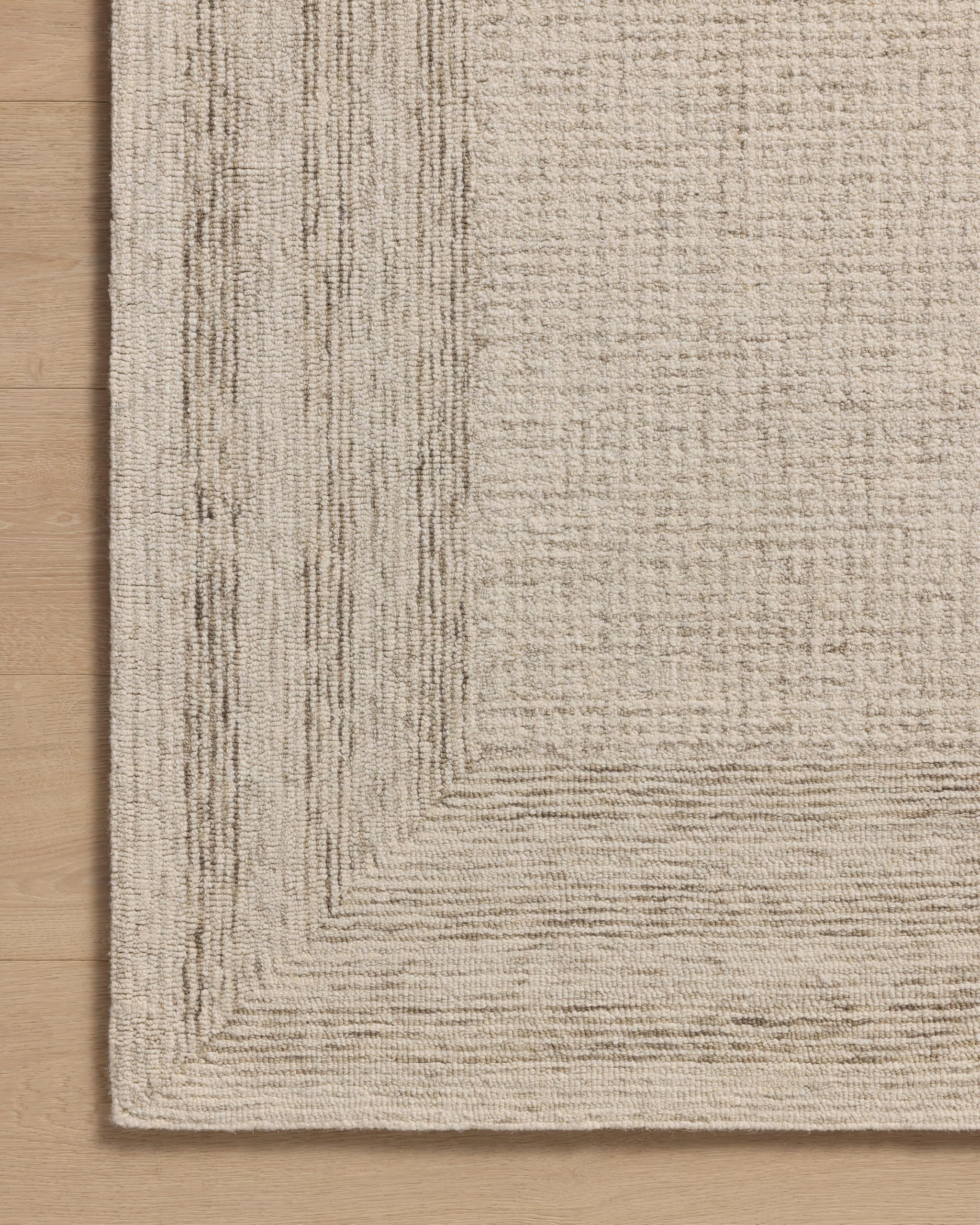 Loloi Amber Lewis Windsor Collection WIN-01 Ivory/Stone 5'-0" x 7'-6", .50" Pile Height, Accent Rug