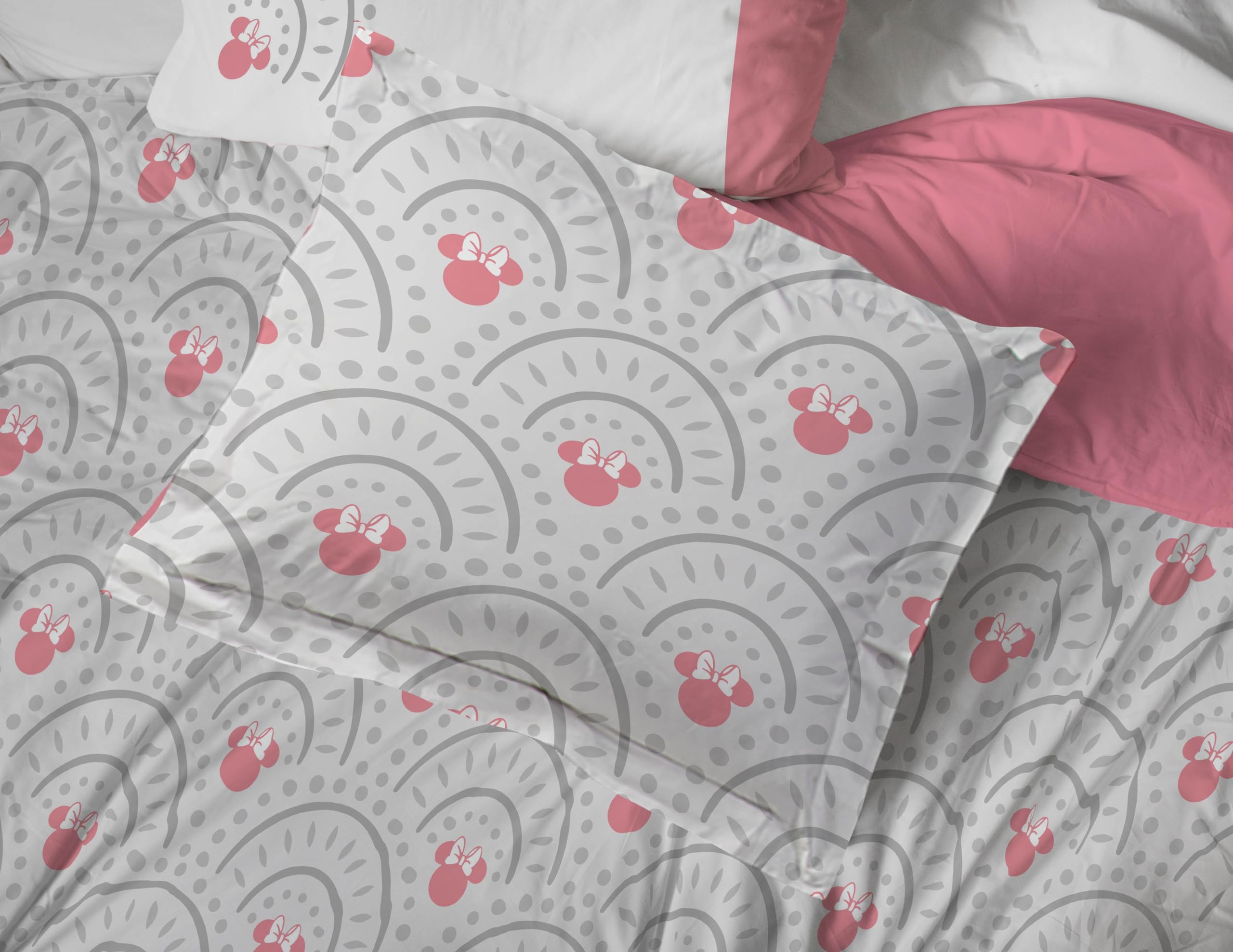 Jay Franco Disney Minnie Mouse Twin Comforter Set - 5 Piece Bedding Includes Sheet Set & Pillow Covers - Super Soft Cozy Pink Mandala Bedding