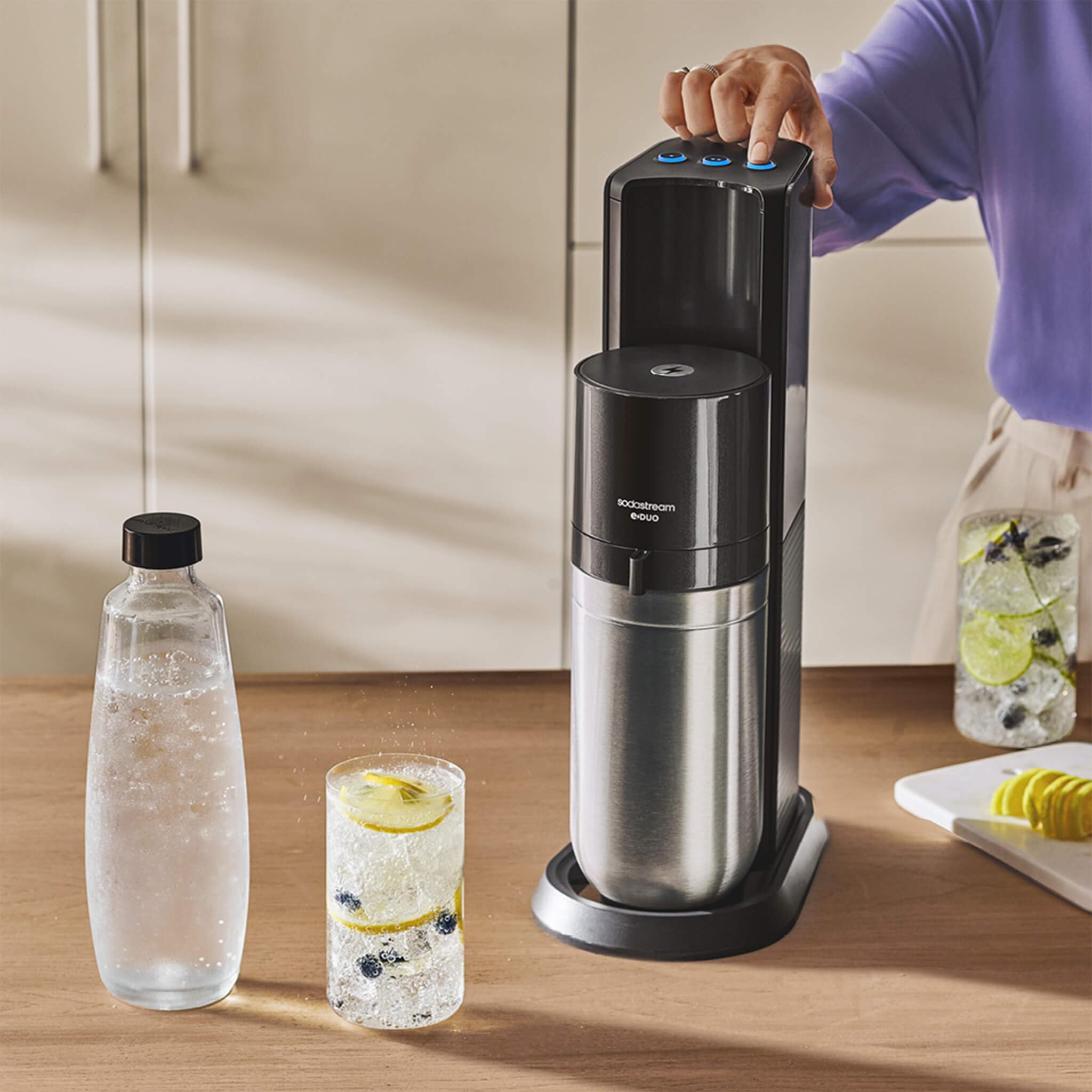 SodaStream E-Duo Sparkling Water Maker (Black) with CO2, Carbonating Bottle and Glass Bottle