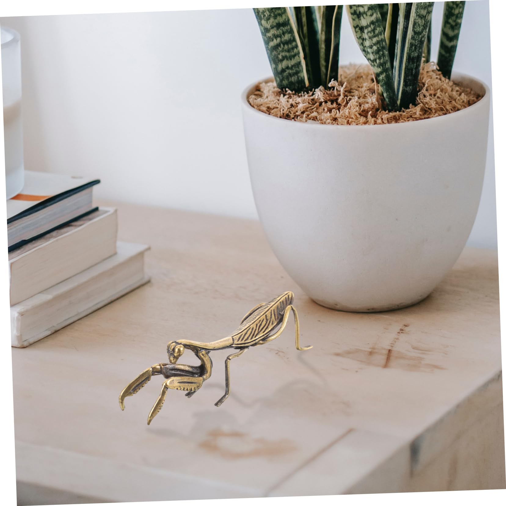 Unomor Retro Creative Mantis Ornament Praying Mantis Figurine Desk Mantis Statue Small Desktop Decor Mantis Statue Decor Mantis Craft Figurine Desktop Mantis Decoration Ornaments Copper