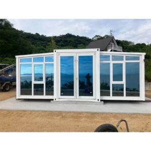 luxury 40ft expandable container home–prefabricated design with 3 bedrooms, glass sliding windows,ideal for emergency housing and recreational use in various locations