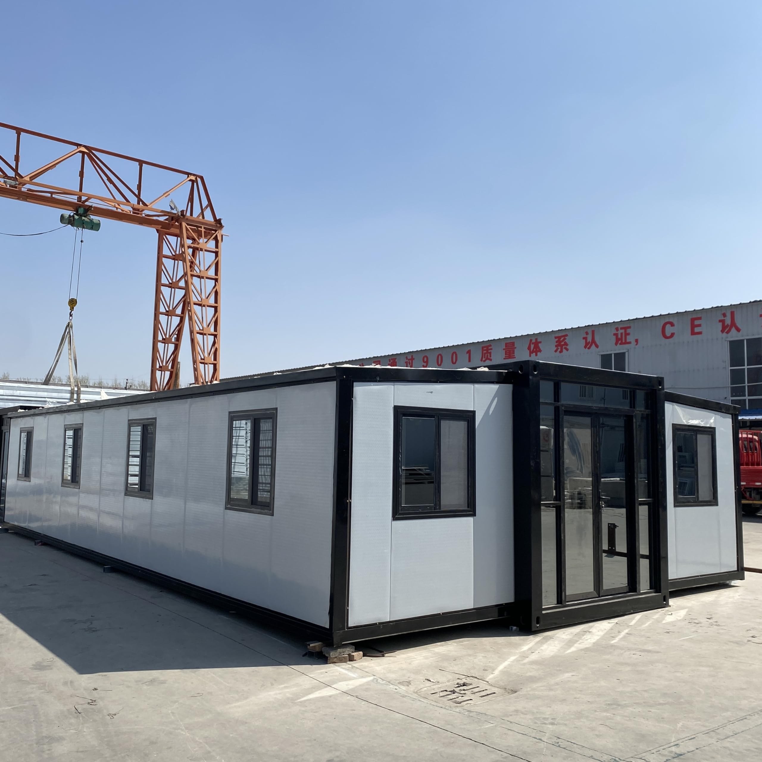 High Performance Modular Prefabricated Homes Folding House Portable Container Office,Ideal for Temporary Accommodations in Various Environments