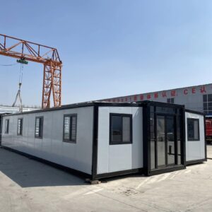 Portable 3 Bedroom Expandable Container House–Prefabricated Design for Easy Setup and Mobility, Ideal for Temporary Office Spaces and Recreational Living