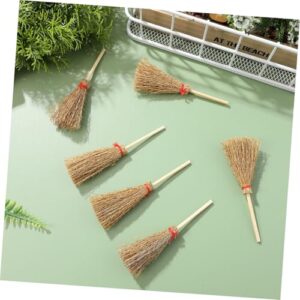 ORFOFE 10pcs Halloween Broom Toys Cauldrons Natural Grass Broom Succulents Miniature Decor Alien Halloween Witch Broom Pendant Broom Hangings Toy Halloween Witch Ornament Witches Broom