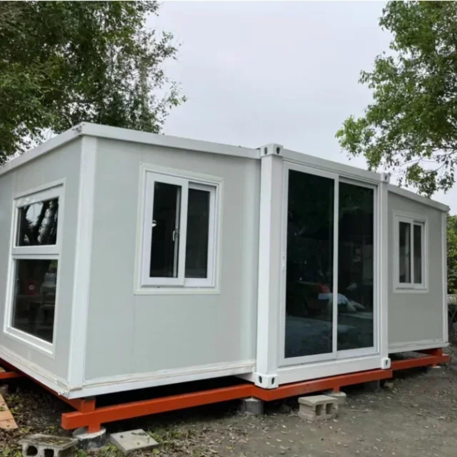 Factory Direct Supply 20Ft Expandable Container Houses Prefab Living Villa Folding Portable Mobile Houses to Live in Customizable 1 2 3 4 bedrooms, Equipped with Kitchen and Bathroom Tiny Homes 40ft