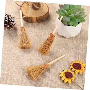 KICHOUSE 18pcs Mini Broom Straw Broom Halloween Small Broom Halloween Witch Broom Mini Broom Hangings Brooms Toy Wizard Flying Broom Decor Toys Mini Wooden Broom Pine Wood Khaki