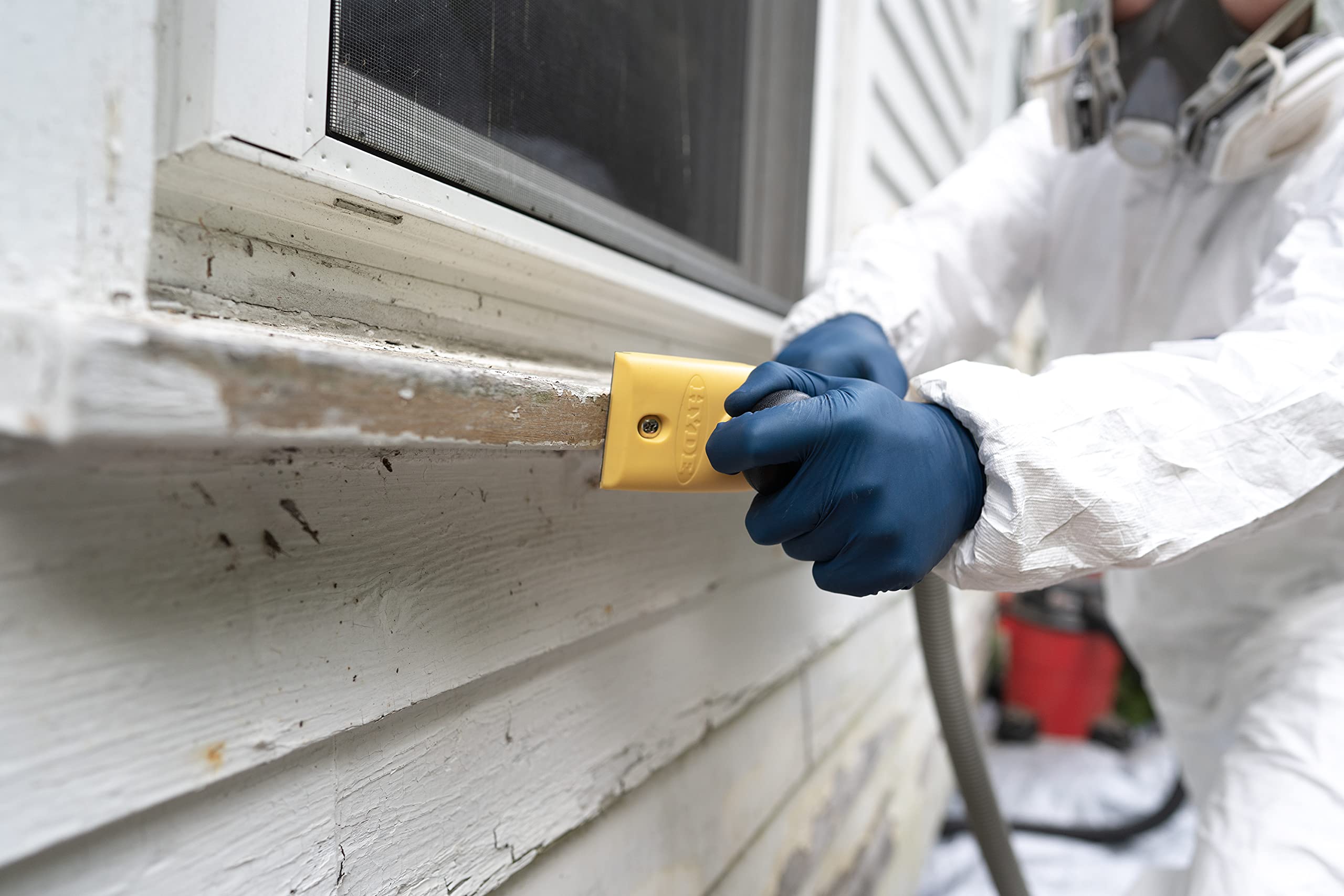 Hyde Dust-Free Scraper Attaches to Wet/Dry Vacuums to Remove Paint Chips, Dust, and Debris While Scraping, Included Replaceable 2.5 Inch Carbide Scraping Blade, Removeable Pull Knob with Hammer Head