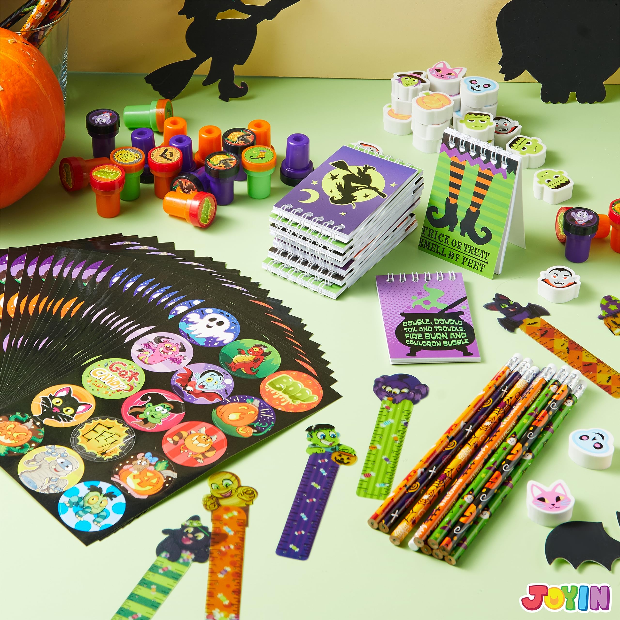 JOYIN 192PCS Halloween Stationery Set, Trick or Treat Gifts for Kids, 24 Pack Halloween Themed Stationery Set for Party Favors Carnival Game Prizes, School Stationery Party Supplies