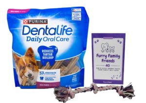 purina dentalife daily oral care chews dental dog treats - small/medium snacks for pups 20-40 lbs (25 count) - plus rope toy and fun animal facts booklet bundle