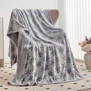 aryurbu snowflake fleece throw blanket, soft fuzzy flannel decorative christmas blankets for sofa couch bed, lightweight warm cute grey blanket all season for adult kids girls 40"x 50"