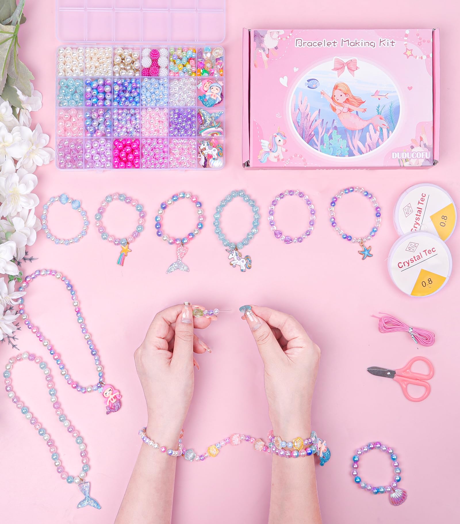 DUDUCOFU 900Pcs Mermaid Bracelet Making Kit for Girls Kids Charm DIY Beads for Jewelry Making, Friendship Bracelet Kit with Ocean Pearl Shell Butterfly Beads for Bracelet Necklace Making