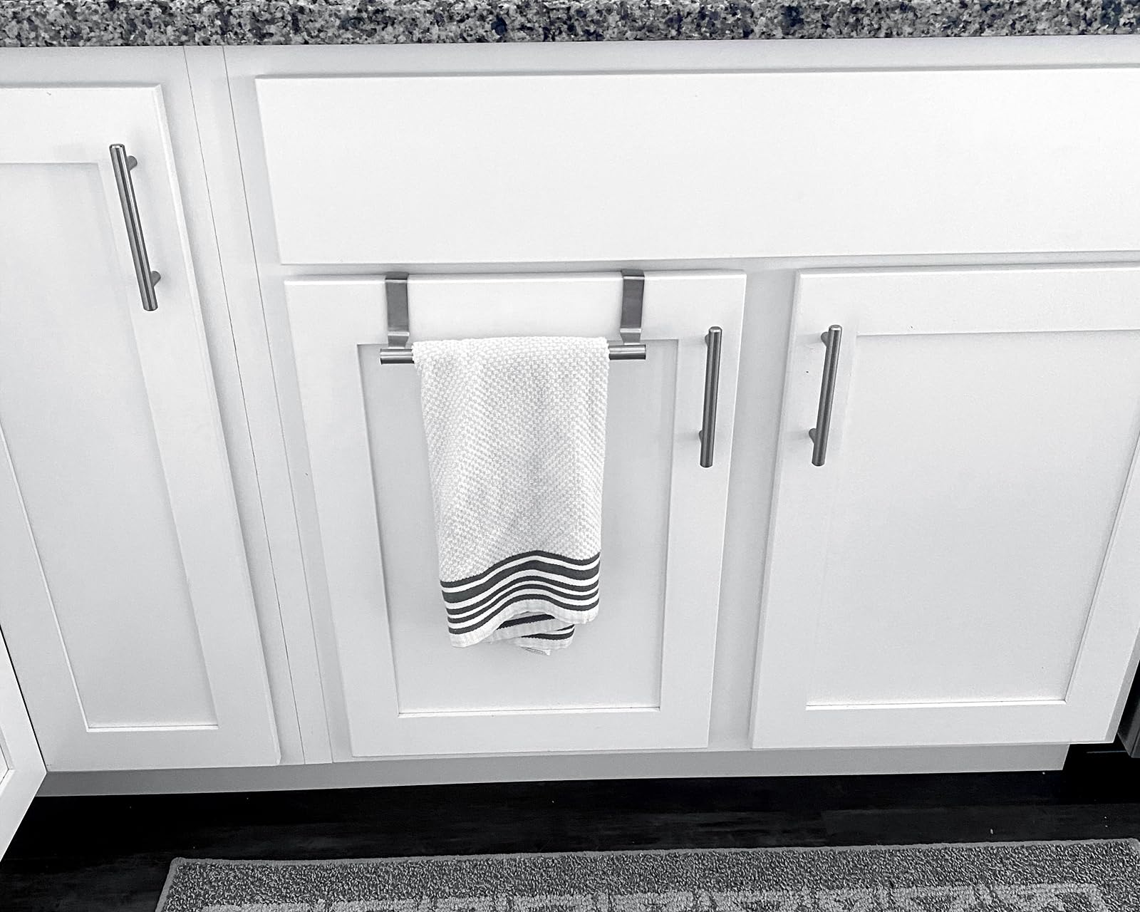 DS. DISTINCTIVE STYLE Kitchen Towel Holder Over Cabinet Door Towel Bar 2 Pieces Stainless Steel Kitchen Towel Hanger