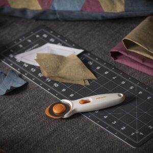 Fiskars Fabric Cutting 2pc Set for Sewing - with 45mm Rotary Cutter and 5in x 17in Cutting Mat