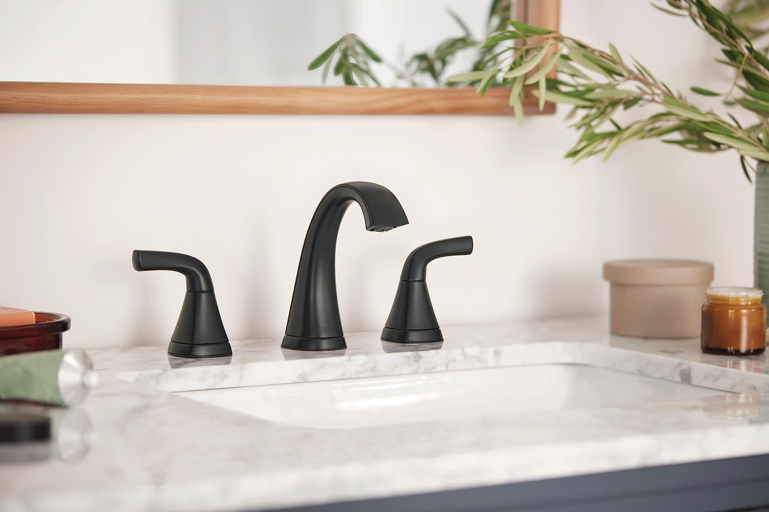 Peerless Parkwood Widespread Bathroom Faucet, Black Bathroom Faucet 3 Hole, Bathroom Sink Faucet, Drain Assembly, Matte Black P3535LF-BL