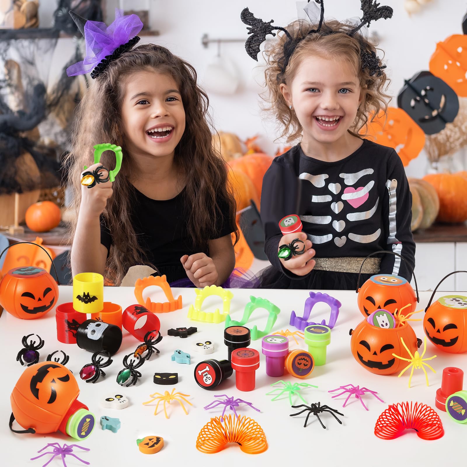 OCHIDO Halloween Party Favors for Kids-168pcs Halloween Prefilled Small Plastic Pumpkins Halloween Toys in Bulk,Halloween Prizes Gifts for Kids,Halloween Goodie Bags Fillers,Trick Or Treat