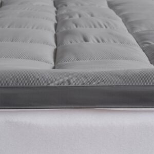 Great Bay Home Queen Mattress Topper. Thick, Elastic Corner Mattress Protector and Cover. Ultra-Soft Pillowtop Mattress Pad. Fits Mattresses Up to 18" (Queen, Light Grey)