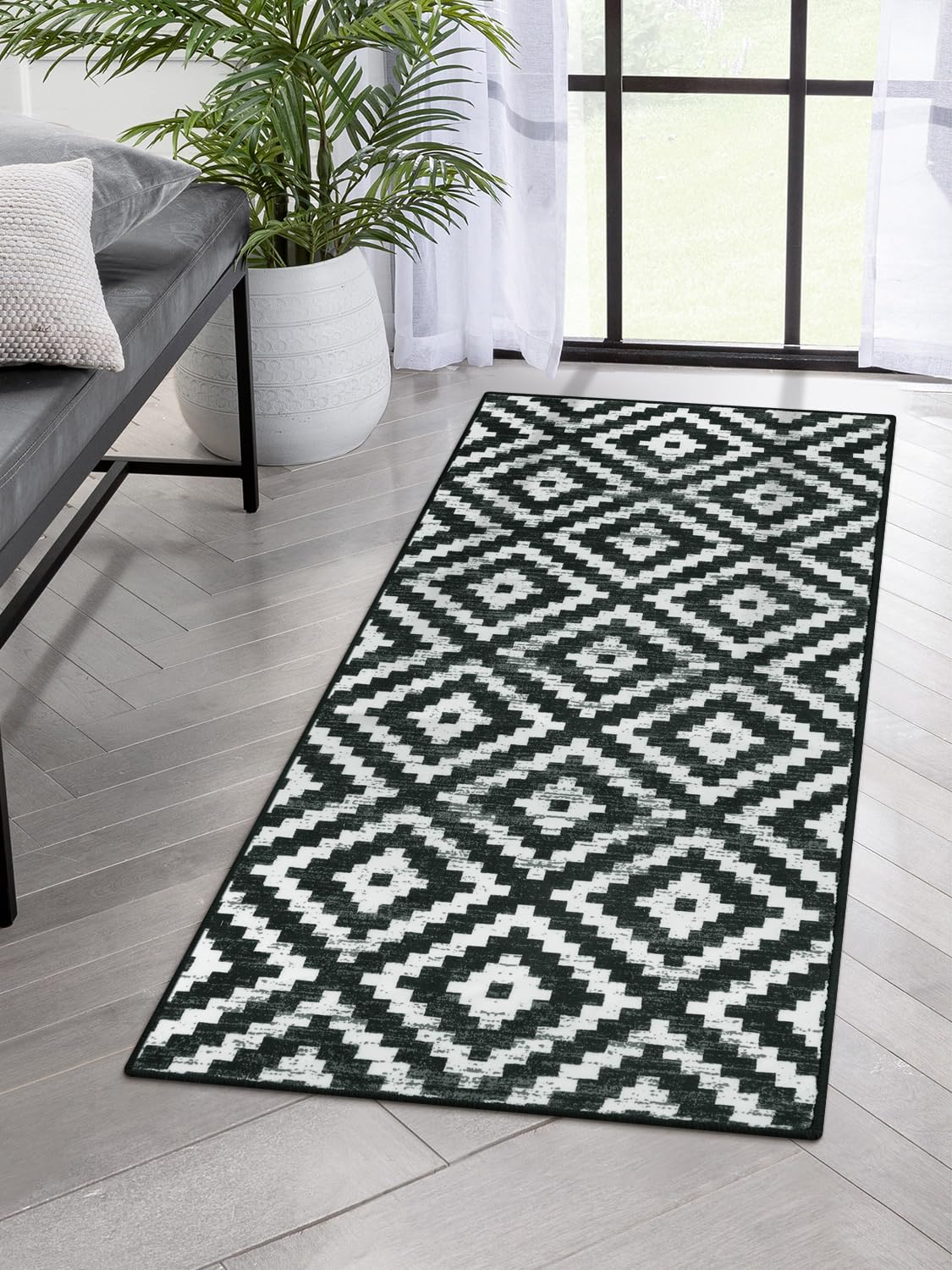 Lahome 2x5 Kitchen Runner Rugs Non Skid Washable, Black and White Hallway Runner Rug Non Slip Laundry Room Runner, Modern Moroccan Trellis Ultra-Thin Carpet Runner for Bedroom Bathroom Entryway