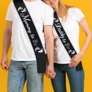 GDTO8820 2pcs Mommy To Be & Daddy To Be Baby Shower Sash Black, Baby Shower Party Gifts for New Mom Dad Gender Reveal Supplies Decorations Favors