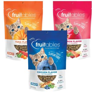 fruitables cat treats | crunchy cat treats | healthy low calorie cat treats packed with protein | free of wheat, corn and soy | 2.5 oz (pack of 3)