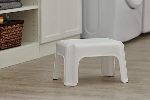 Rubbermaid Step Stool, 9.5-Inch High, White, Plastic, Small Single Step Stool for Kids/Adults in Home/Kitchen/Laundry/Garage/Bathroom (Pack of 2)