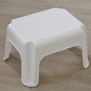 Rubbermaid Step Stool, 9.5-Inch High, White, Plastic, Small Single Step Stool for Kids/Adults in Home/Kitchen/Laundry/Garage/Bathroom (Pack of 2)