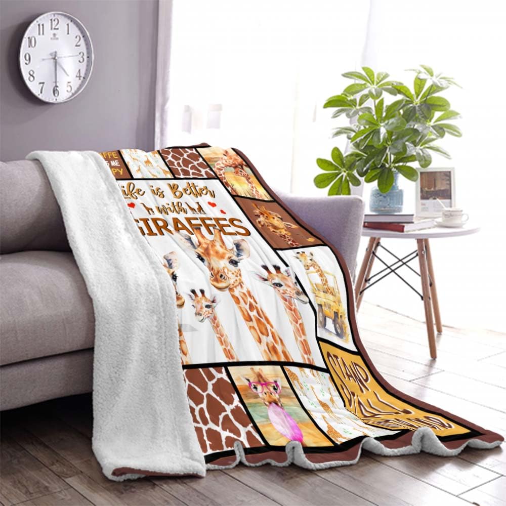 Juirnost Giraffe Blanket Giraffe Fleece Throw Blanket for Women, Men and Kids Just A Girl Who Loves Giraffes Blanket 50" x 60" Cozy Fleece Throw Blanket Best Gift Home Decor for Bed Couch Outdoor