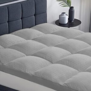 Yoyomax Calfornia King Size Mattress Toppers - Mattress Toppers for King Bed, Ultra-Soft, Cooling, and Breathable Pillow Top with Deep Pocket (8-21 Inches),White