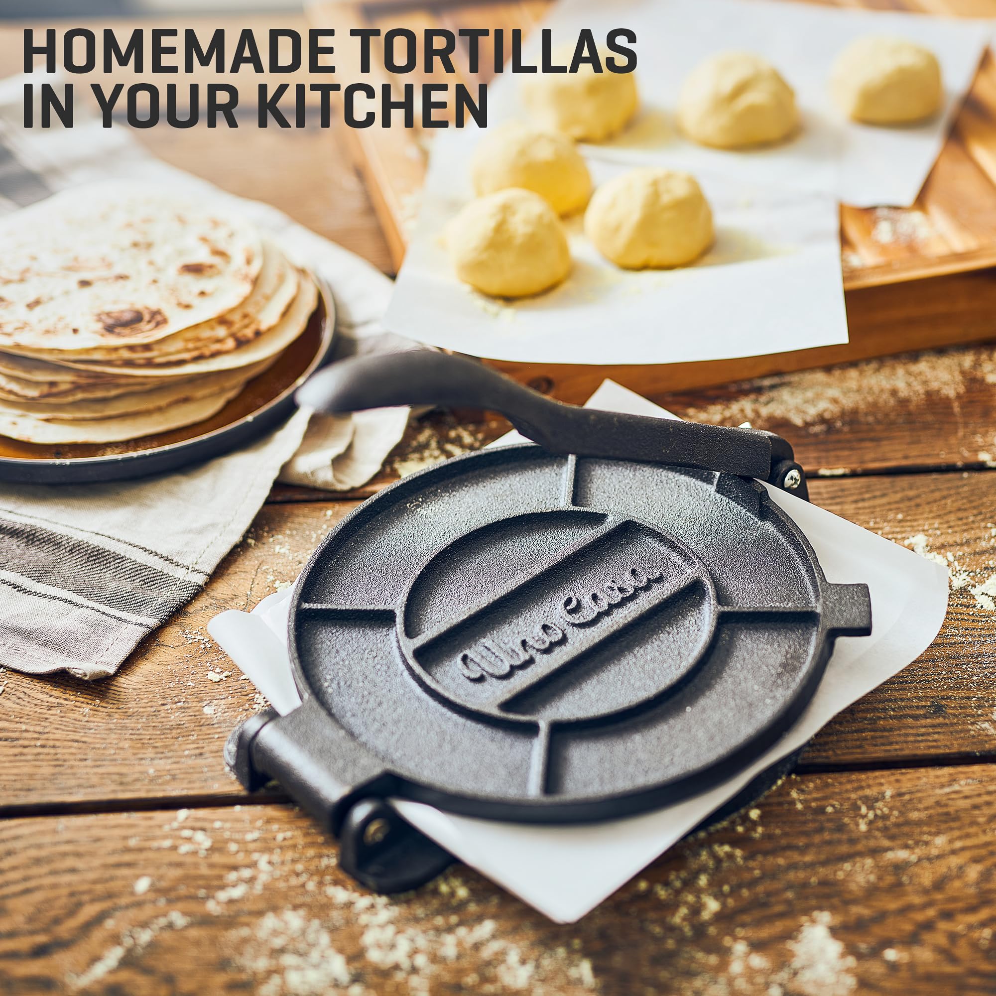 Uno Casa Cast Iron Tortilla Press 8 Inch with Tortilla Warmer - Bundle of Pre-seasoned Quesadilla, Roti and Pataconera Maker With Taco Shell Warmer including 100 Pcs Parchment Paper