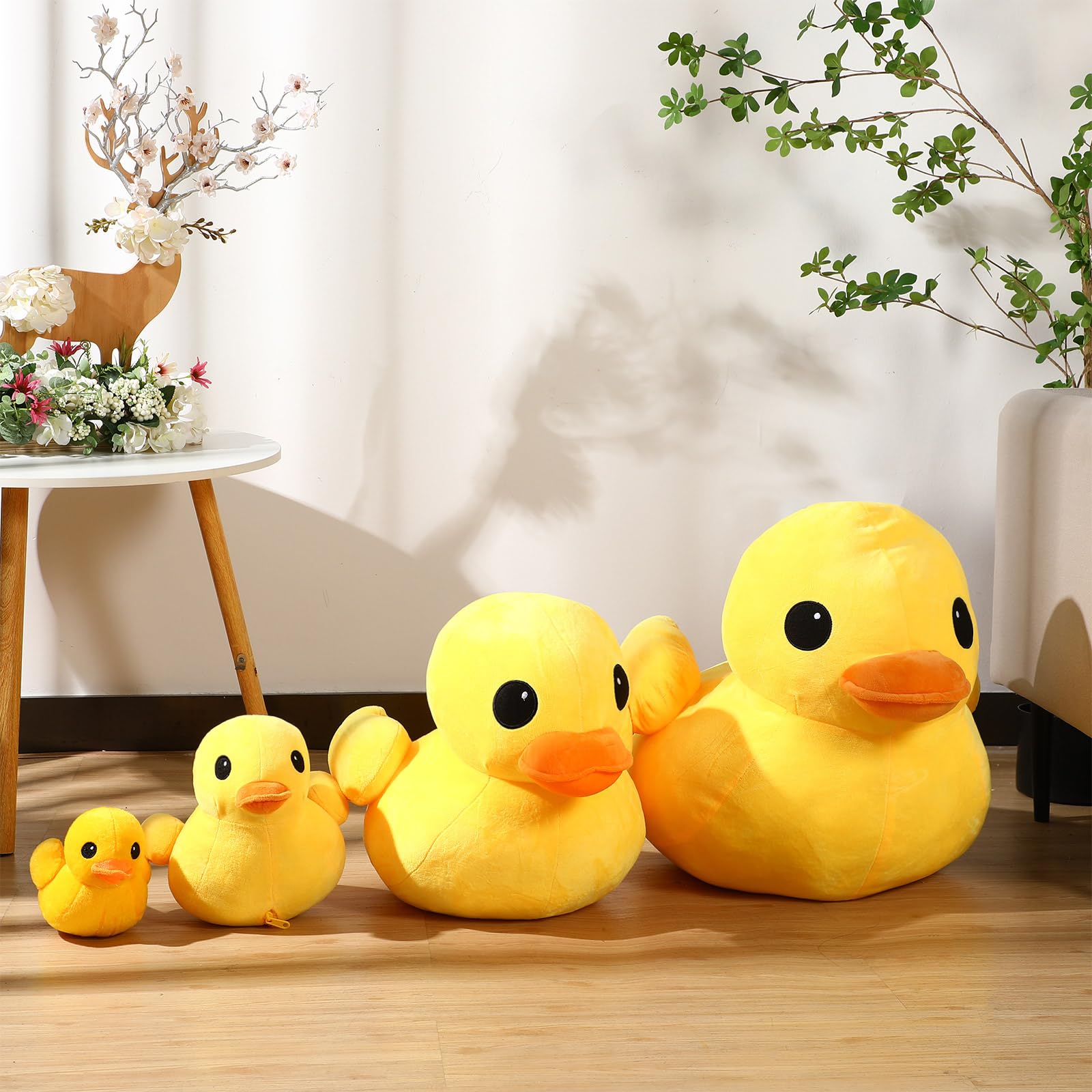 Leyndo 2 Pcs Giant Plush Yellow Duck Soft Stuffed Animal Toy Duck Stuffed Plush Pillow Animal Dolls Huggable Duck Playset Toy for Boys Girls Birthday Gift Party Sofa Decoration (8 Inch)