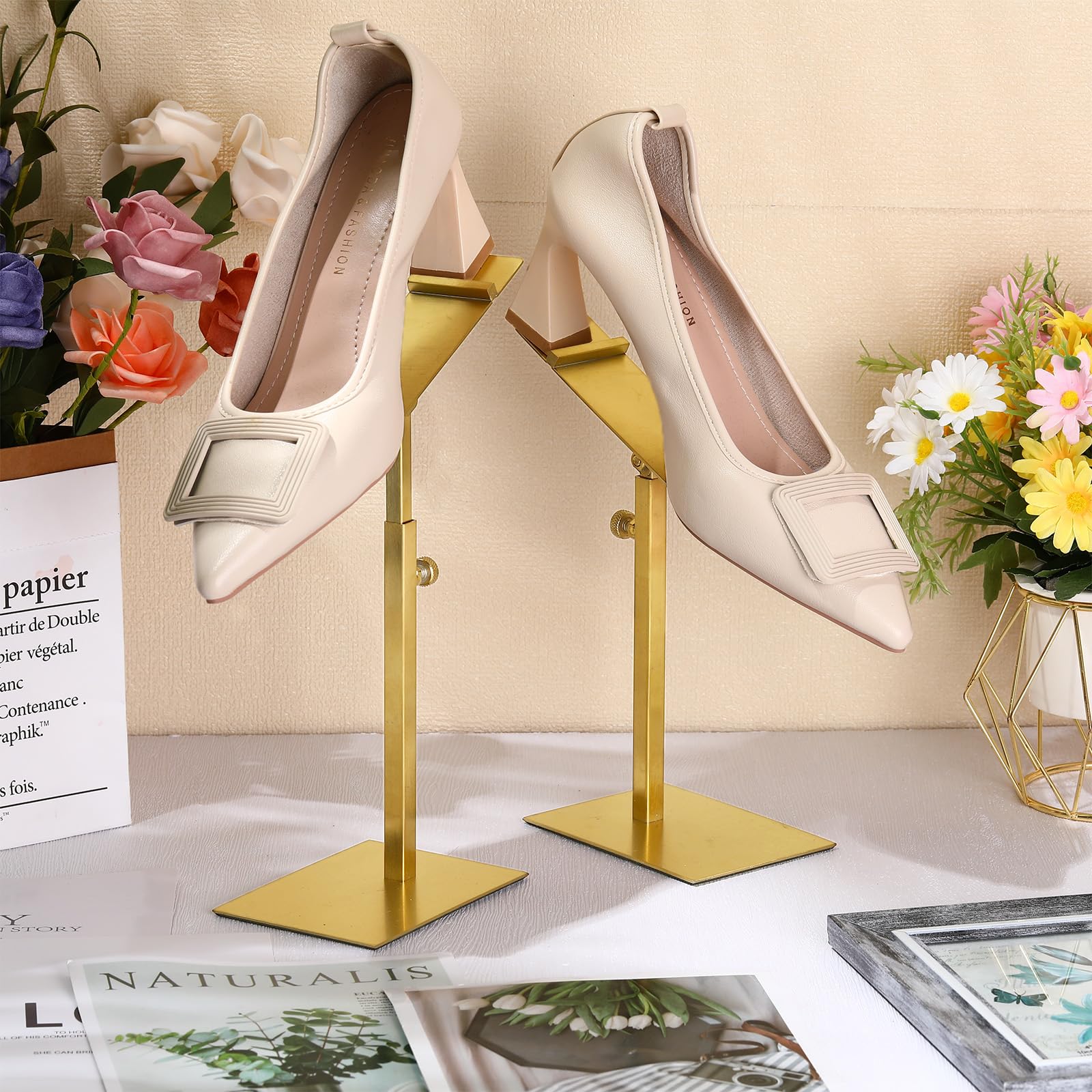 Therwen 4 Pcs Shoe Display Stand Gold Shoe Rack Stainless Steel Shoe Stand Golden Metal Shoe Riser High Heel Display Rack Holder for Shoe Store Home Shopping Malls (Square Shape)