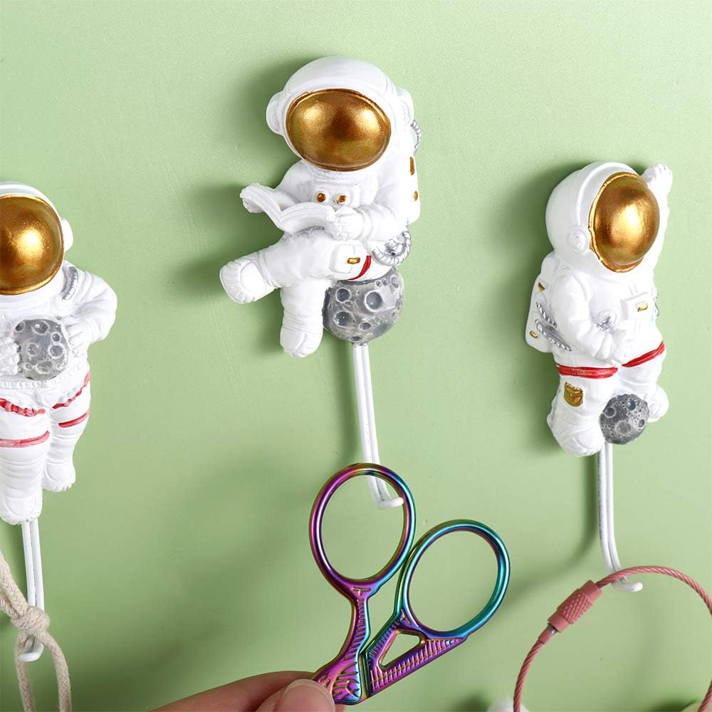 Vctitil 4pcs Wall Mounted Astronaut Hook with Strong Adhesive and Traceless Wall Hook Home Decoration Bathroom Accessories(A/B/C/D)