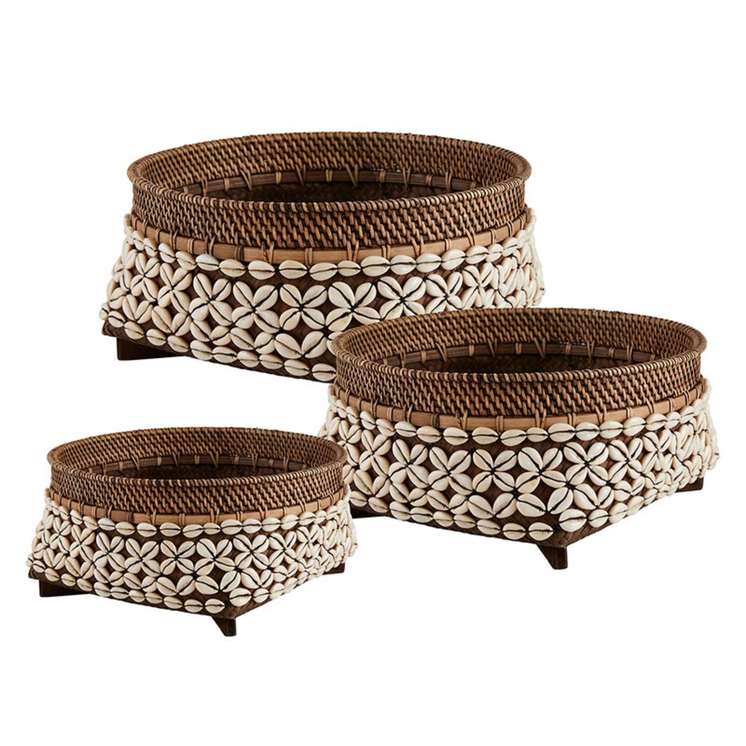 47th & Main Shell Baskets Woven Rattan Storage Basket Set, 3-Count, Cowrie/Dark