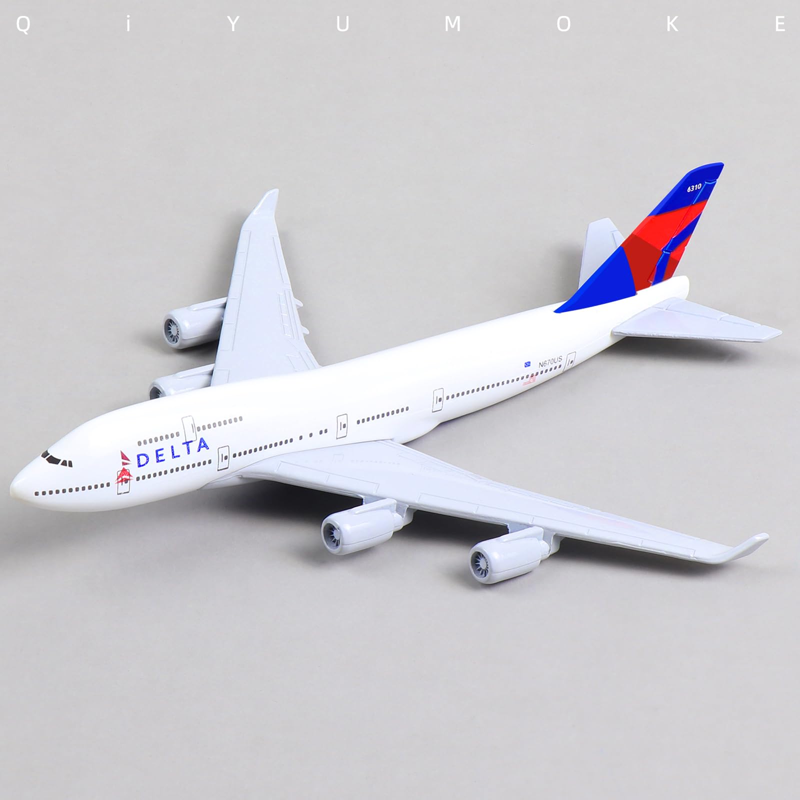 QIYUMOKE 1/400 Delta Plane 747 Model Diecast Metal Airplanes Model kit with Stand (6 inches) Boeing 747 Airlines Model Plane for Aviation Enthusiasts Gift, Desktop Display Decorations