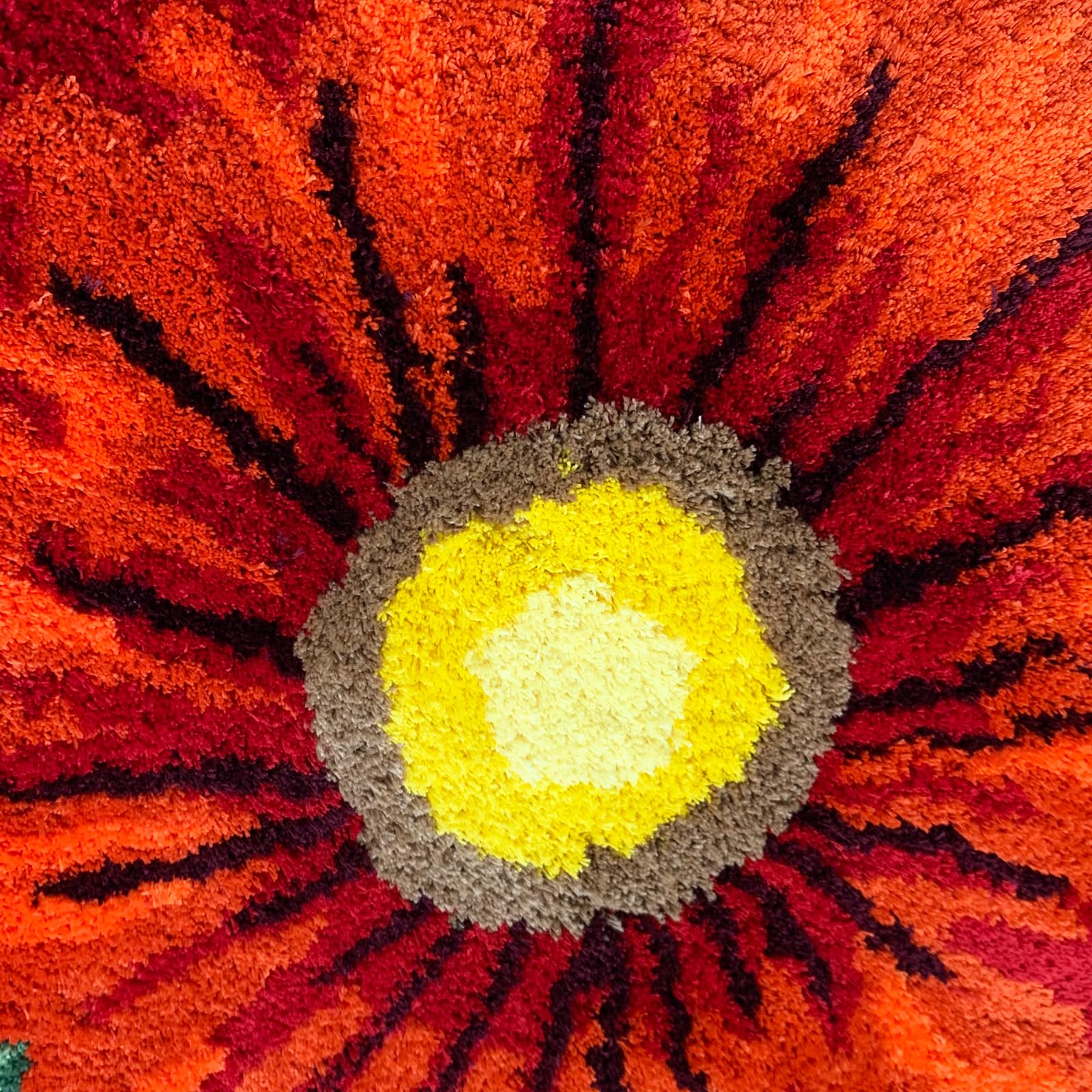 Abeigoi Sunflowers Rugs,Red Floral Thick Floor Carpet Handmade Absorbent Shaggy Rugs Sunflower Shaped Bath Rug for Bedroom Bathroom Shower/Doormat 27.5''x43.3''