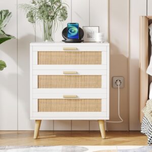 irontar rattan nightstand with charging station, night stand with rattan decorated drawers, accent end table, bedside table with solid wooden legs for bedroom, white and natural bzz006wme