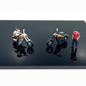 Motomania 7" 4 Piece Diecast Figure Set (2 Figures, 2 Motorcycles) Limited Edition to 4800 Pieces Worldwide for 1/64 Scale Models by American Diorama AD-76520MJ