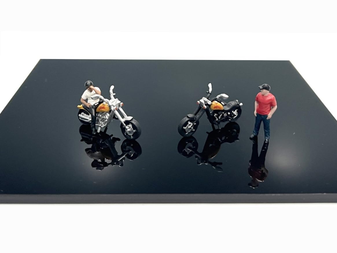 Motomania 7" 4 Piece Diecast Figure Set (2 Figures, 2 Motorcycles) Limited Edition to 4800 Pieces Worldwide for 1/64 Scale Models by American Diorama AD-76520MJ