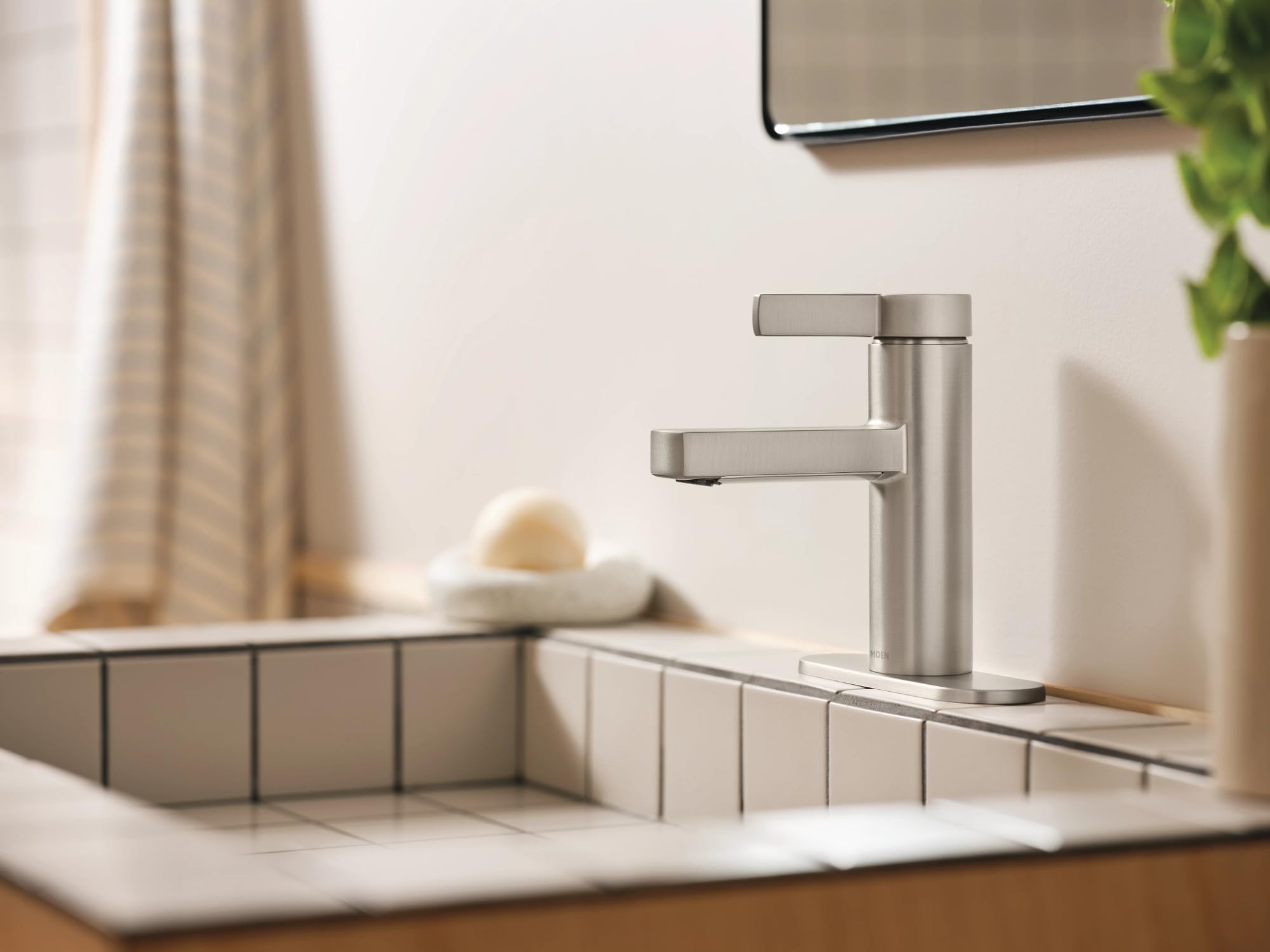 Moen Beric Spot Resist Nickel Modern One-Handle Single Hole Bathroom Faucet with Drain Assembly and Optional Deckplate for Your Bath Sink, 84774SRN