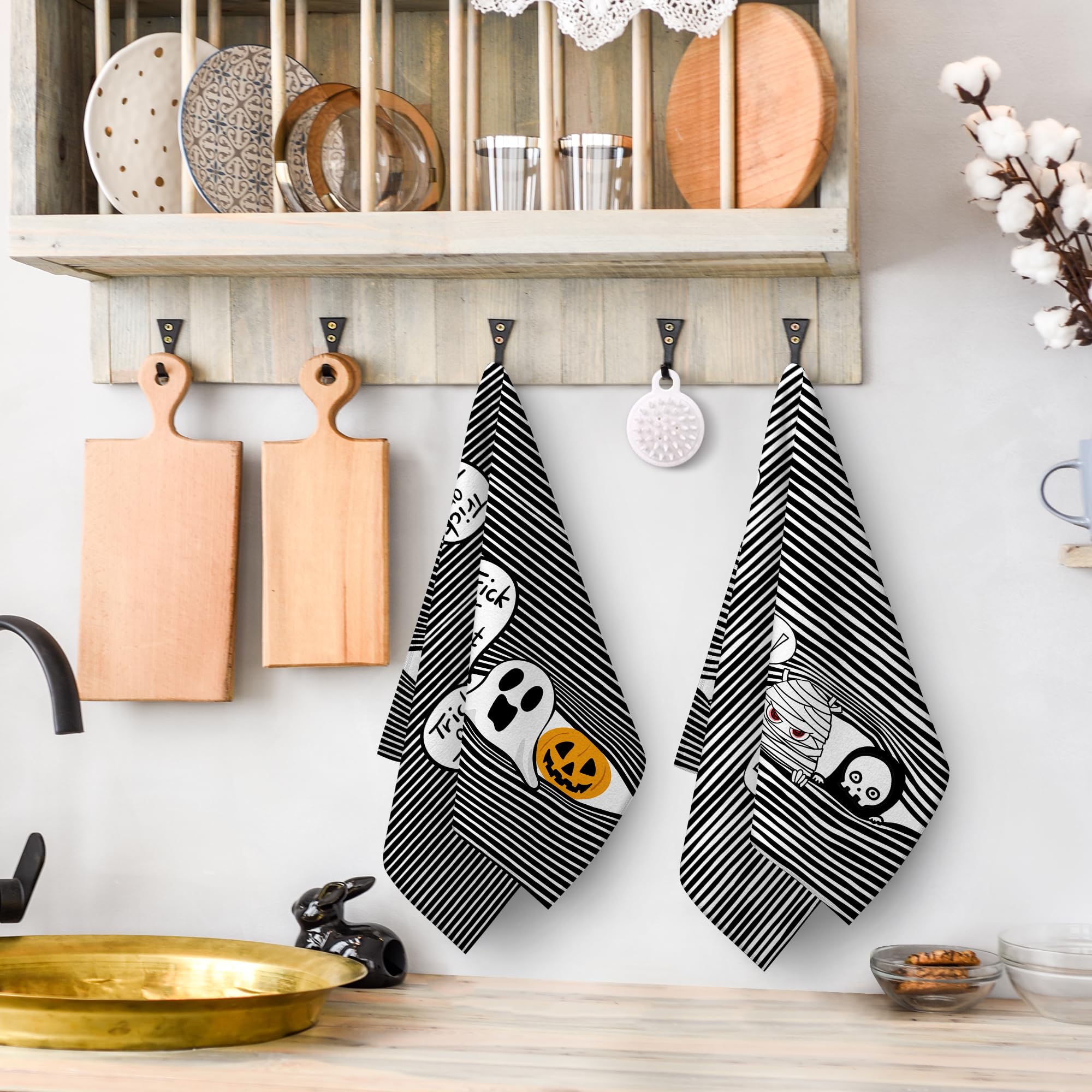 Cukemip Halloween Kitchen Dish Towels Set of 2,Halloween Kitchen Decor, Funny Halloween Hand Towels, Soft Absorbent Spooky Tea Towels dishclothes Gifts Holiday Farmhouse Home Decor 16x24 Inch