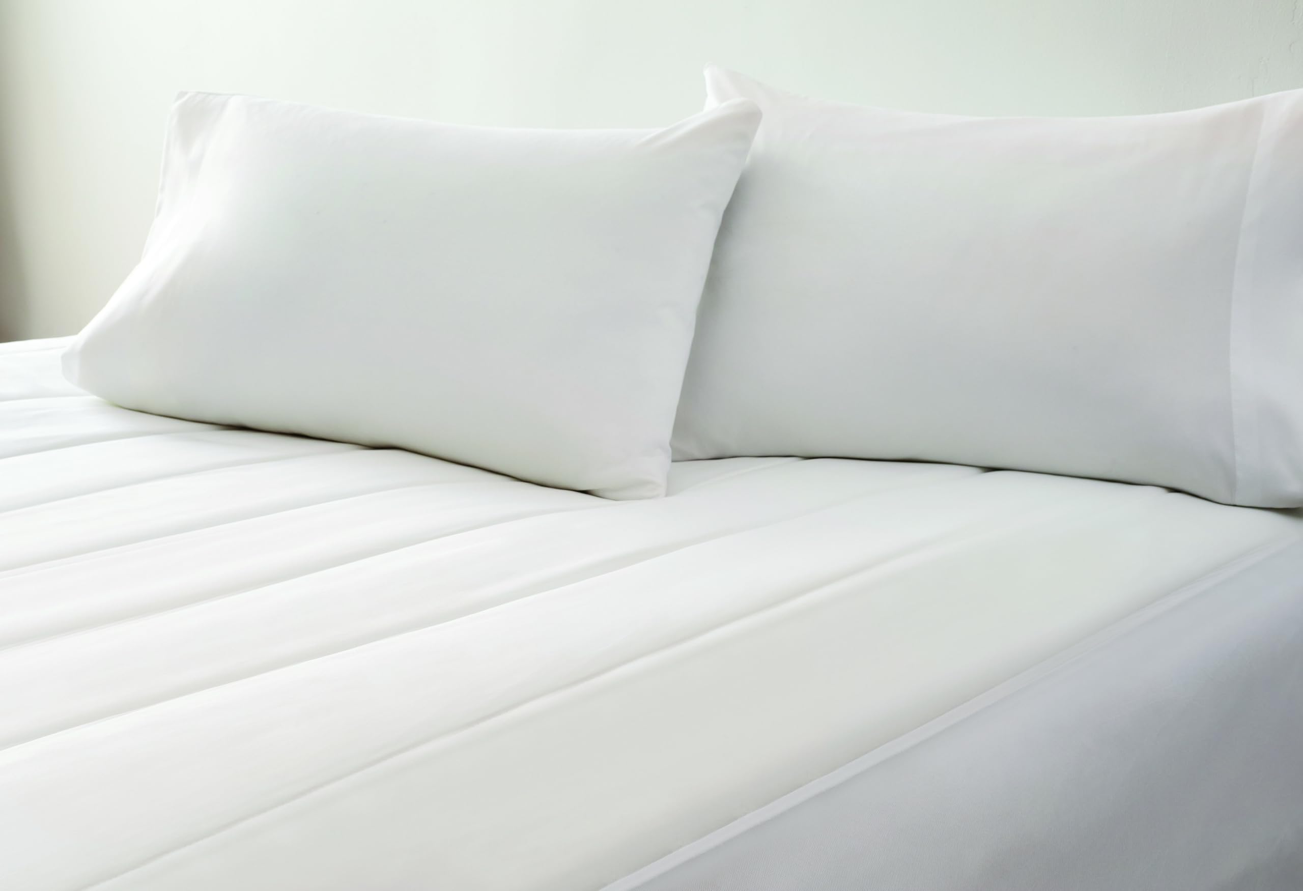 Sunbeam Restful Quilted Heated Mattress Pad 12-Heat Settings Auto Shut Off Washable Queen White