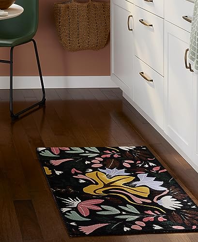 TOWN & COUNTRY LUXE Livie Floral Drip Everwash™ Washable Multi-Use Decorative Rug, Kitchen Rug, Low-Profile Door Mat, Bedroom Rug and Dorm Room Rug with Non-Slip Backing, Black, 24"x40"