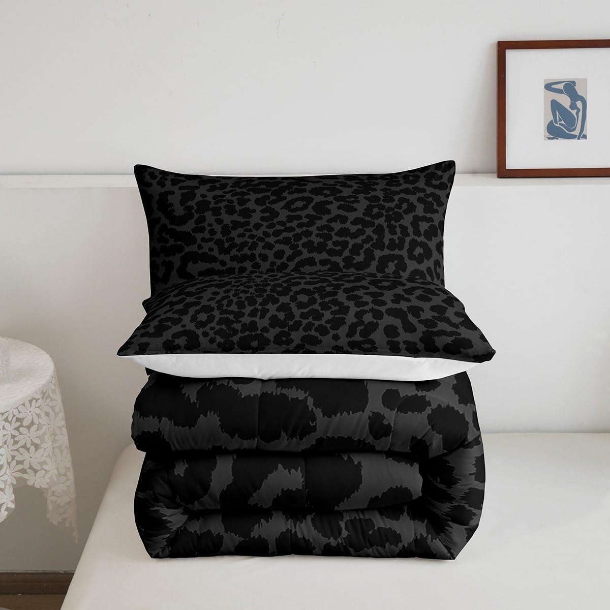 Manfei Leopard Print Comforter Set King Size,Abstract Cheetah Skin Texture Bedding Set,Kids Girls Beauty Woman Room Decor,Rustic Farmhouse Retro Down Comforter,Black Noble Duvet Insert,2 Pillowcases