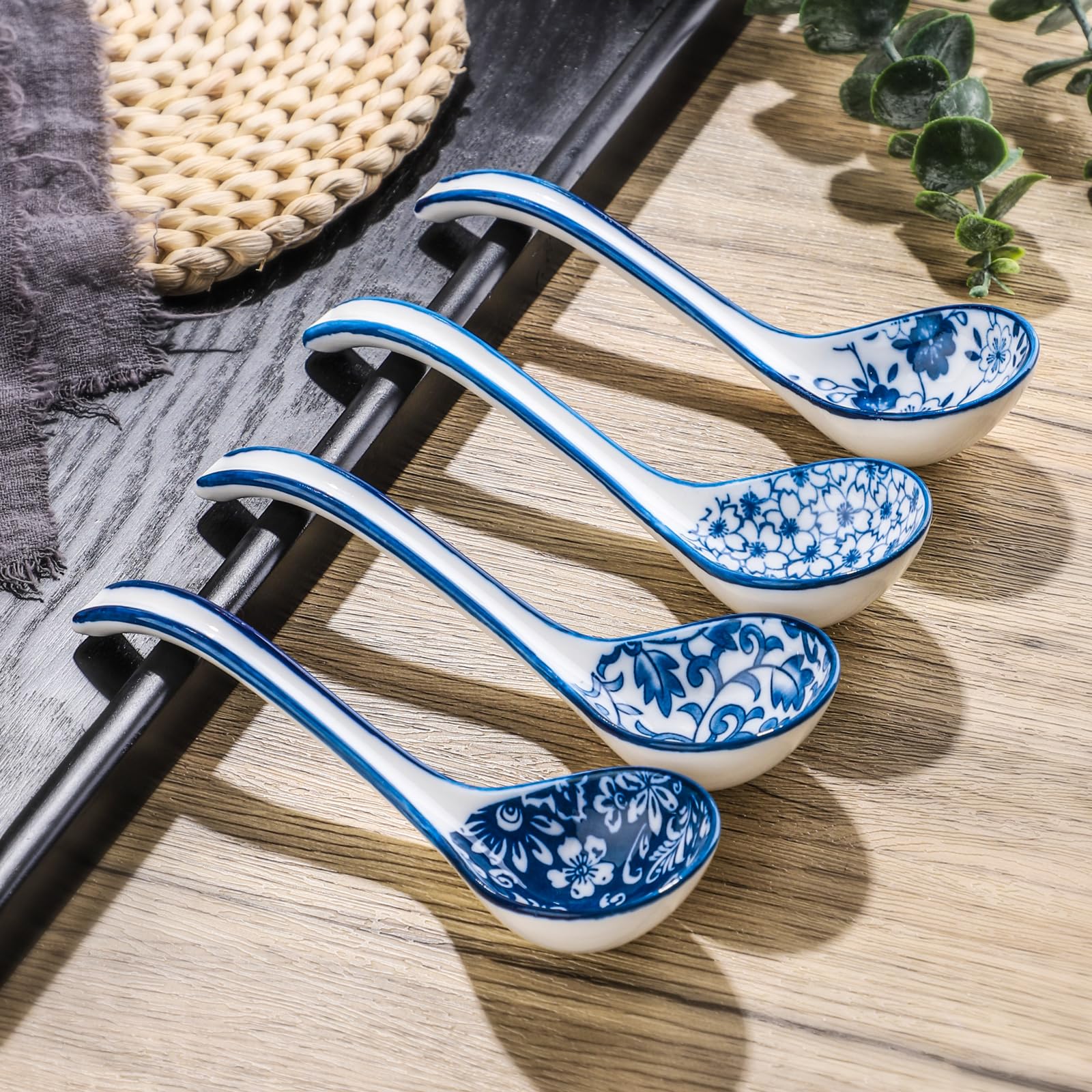 Soup Spoons Ceramic Asian Soup Spoons Sets of 4 Long Handle Japanese Soup Spoons Deep Blue Porcelain Ramen Spoons Pho Spoon (4PCS)