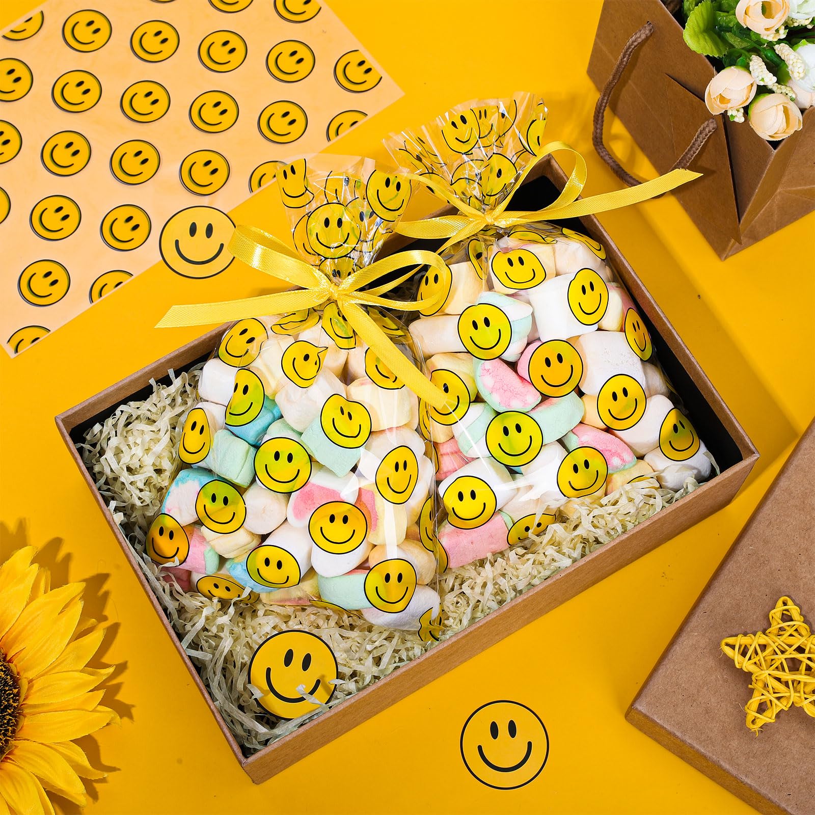 Whaline 100Pcs Smile Pattern Cellophane Treat Bags with Yellow Ribbons Cute Smile Face Cello Goodie Bags Clear Flat Candy Cookie Bags for Birthday Baby Shower Wedding Party Favor Supplies