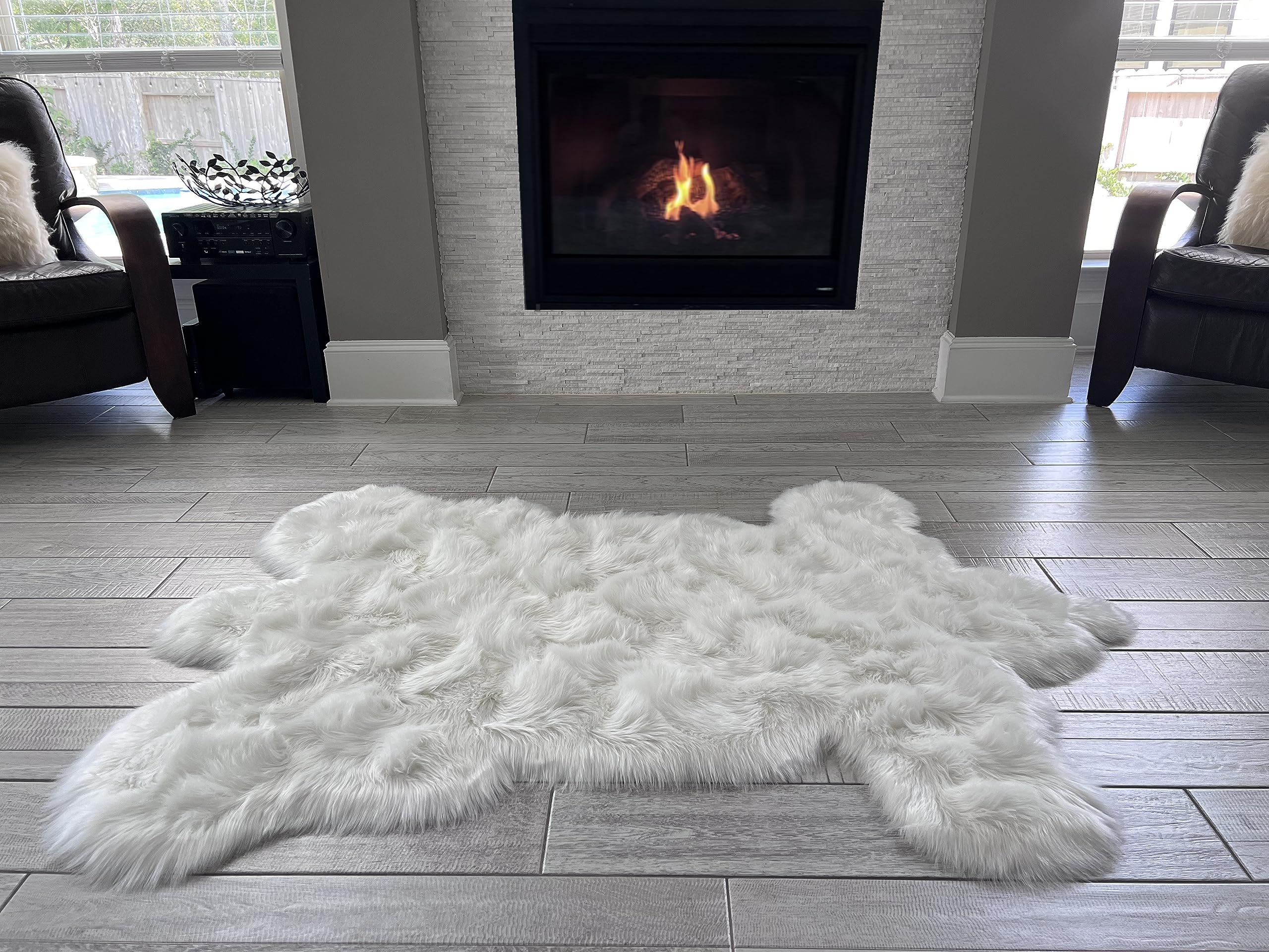 LAMBZY Bear Skin Rug Super Soft Fluffy Faux Fur for Bedroom Floor Sofa Living Room High-Density Plush Shaggy Carpet Sofa Cover Bedside Sheepskin Rug (2'x3', White)