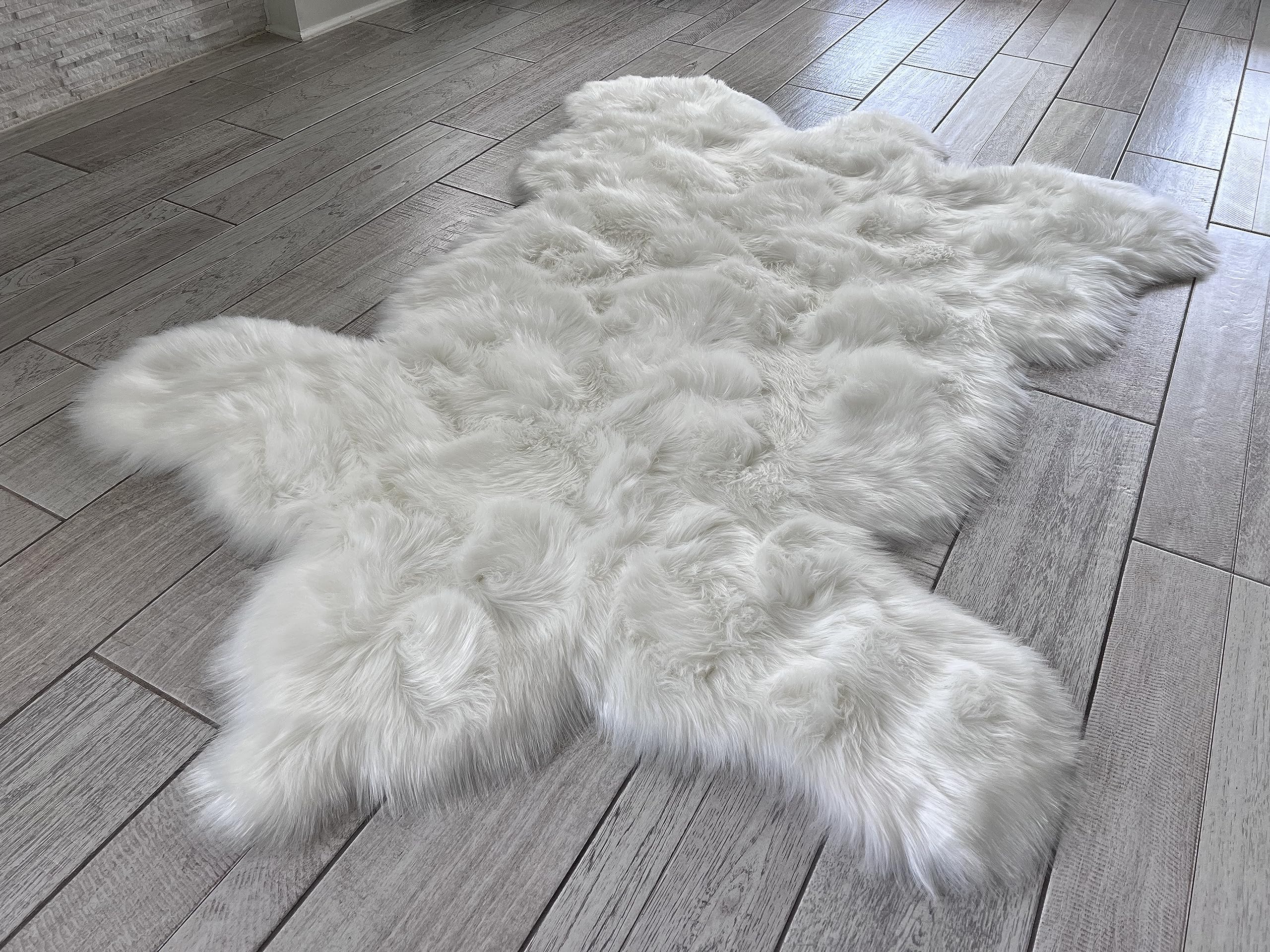 LAMBZY Bear Skin Rug Super Soft Fluffy Faux Fur for Bedroom Floor Sofa Living Room High-Density Plush Shaggy Carpet Sofa Cover Bedside Sheepskin Rug (2'x3', White)